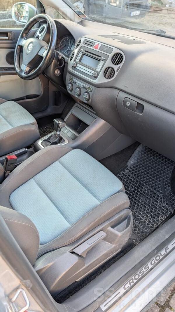 Grey Volkswagen Golf Plus 2007 in Cesis, with an engine capacity of 2.00 L and mileage of 321 thousand km for 3300 €, photo 8 on AUTOMOTO.COM.LV