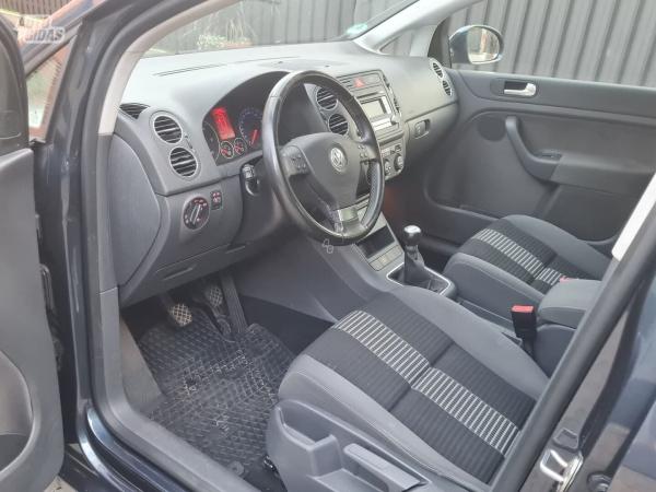 Pelēks Volkswagen Golf Plus 2007 Viļņa, ar dzinēja tilpumu 1.90 L un nobraukumu 212 tūkst. km par 3250 €, foto 6 vietnē AUTOMOTO.COM.LV