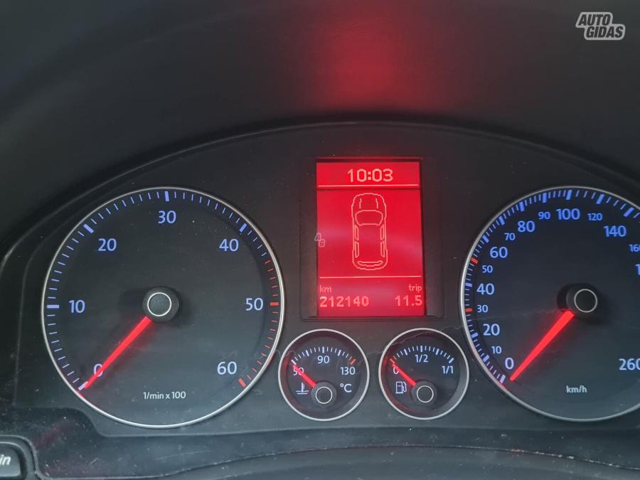 Pelēks Volkswagen Golf Plus 2007 Viļņa, ar dzinēja tilpumu 1.90 L un nobraukumu 212 tūkst. km par 3250 €, foto 15 vietnē AUTOMOTO.COM.LV