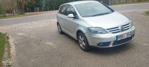 Pelēks Volkswagen Golf Plus 2007 Viļņa, ar dzinēja tilpumu 1.90 L un nobraukumu 310 tūkst. km par 1990 €, foto 4 vietnē AUTOMOTO.COM.LV