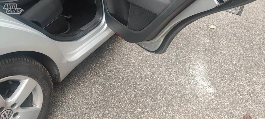 Pelēks Volkswagen Golf Plus 2007 Viļņa, ar dzinēja tilpumu 1.90 L un nobraukumu 310 tūkst. km par 1990 €, foto 8 vietnē AUTOMOTO.COM.LV