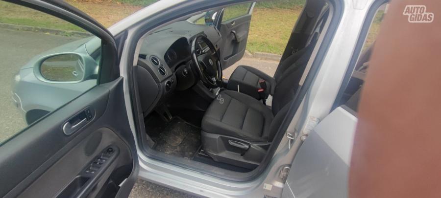 Pelēks Volkswagen Golf Plus 2007 Viļņa, ar dzinēja tilpumu 1.90 L un nobraukumu 310 tūkst. km par 1990 €, foto 11 vietnē AUTOMOTO.COM.LV
