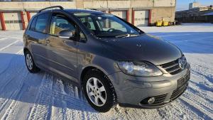 Pelēks Volkswagen Golf Plus 2008 Rokiškis, ar dzinēja tilpumu 1.60 L un nobraukumu 84 tūkst. km par 3650 €, foto 3 vietnē AUTOMOTO.COM.LV