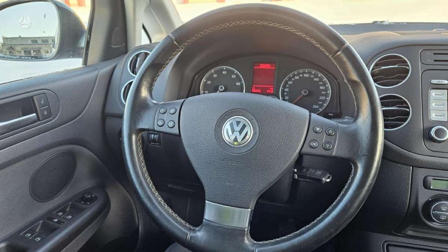 Pelēks Volkswagen Golf Plus 2008 Rokiškis, ar dzinēja tilpumu 1.60 L un nobraukumu 84 tūkst. km par 3650 €, foto 29 vietnē AUTOMOTO.COM.LV