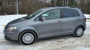 Grey Volkswagen Golf Plus 2008 in Riga, with an engine capacity of 1.90 L and mileage of 229 thousand km for 3990 €, photo 2 on AUTOMOTO.COM.LV