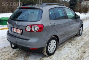 Grey Volkswagen Golf Plus 2008 in Riga, with an engine capacity of 1.90 L and mileage of 229 thousand km for 3990 €, photo 5 on AUTOMOTO.COM.LV