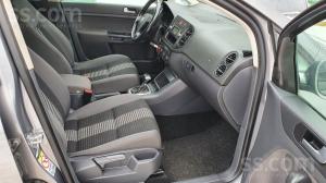 Grey Volkswagen Golf Plus 2008 in Riga, with an engine capacity of 1.90 L and mileage of 229 thousand km for 3990 €, photo 8 on AUTOMOTO.COM.LV