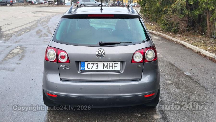 Pelēks Volkswagen Golf Plus 2008 Tallina, ar dzinēja tilpumu 1.60 L un nobraukumu 100 tūkst. km par 2990 €, foto 2 vietnē AUTOMOTO.COM.LV