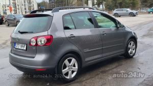 Pelēks Volkswagen Golf Plus 2008 Tallina, ar dzinēja tilpumu 1.60 L un nobraukumu 100 tūkst. km par 2990 €, foto 6 vietnē AUTOMOTO.COM.LV