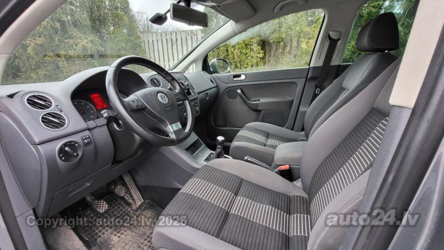 Pelēks Volkswagen Golf Plus 2008 Tallina, ar dzinēja tilpumu 1.60 L un nobraukumu 100 tūkst. km par 2990 €, foto 9 vietnē AUTOMOTO.COM.LV