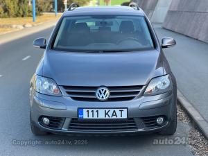 Grey Volkswagen Golf Plus 2008 in Tallinn, with an engine capacity of 1.60 L and mileage of 102 thousand km for 3990 €, photo  on AUTOMOTO.COM.LV