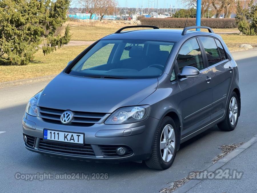 Pelēks Volkswagen Golf Plus 2008 Tallina, ar dzinēja tilpumu 1.60 L un nobraukumu 102 tūkst. km par 3990 €, foto 3 vietnē AUTOMOTO.COM.LV