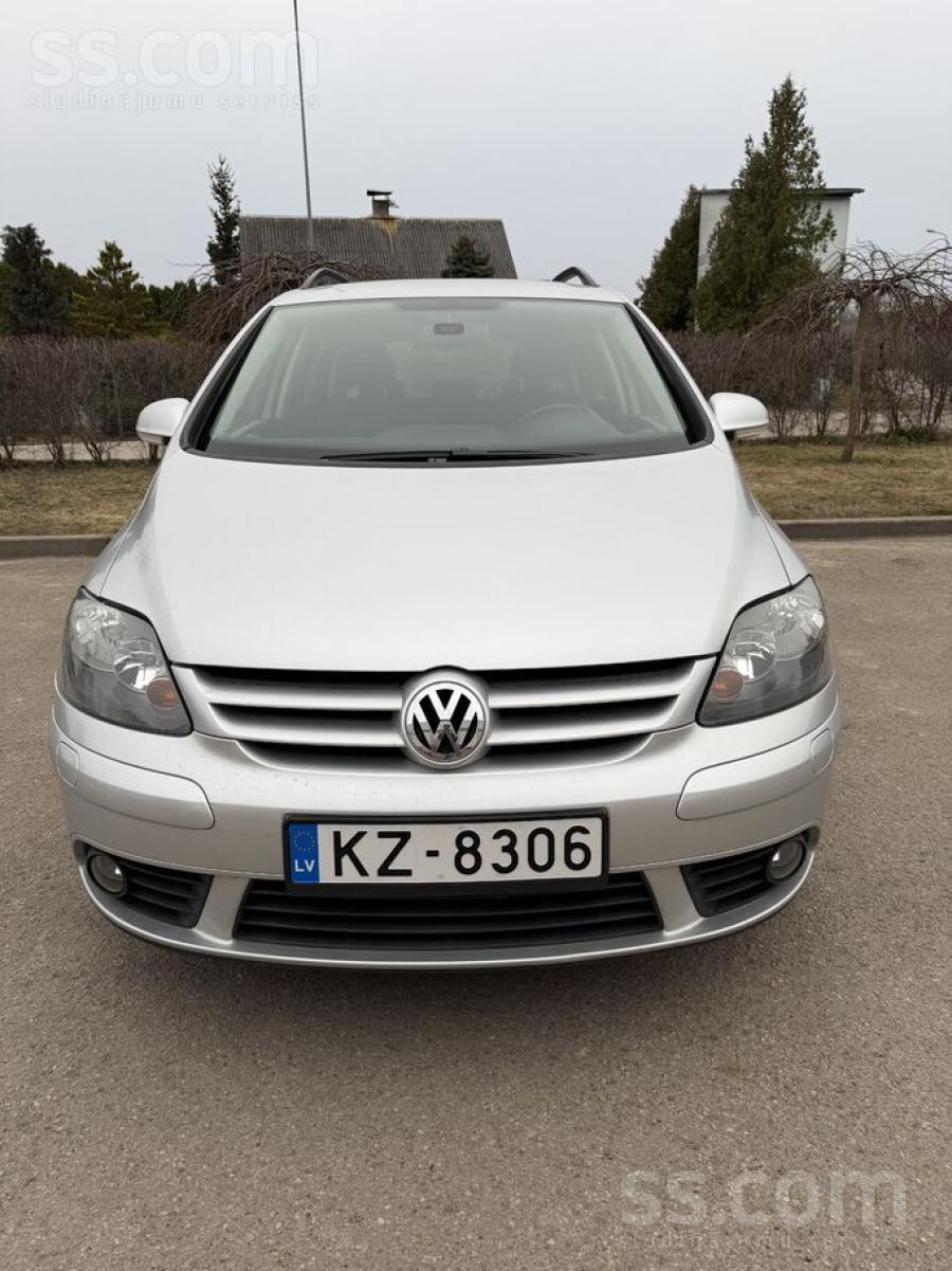 Pelēks Volkswagen Golf Plus 2008 Preiļi, ar dzinēja tilpumu 1.40 L un nobraukumu 126 tūkst. km par 3500 €, foto 1 vietnē AUTOMOTO.COM.LV
