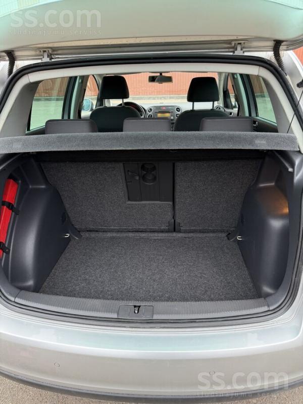 Pelēks Volkswagen Golf Plus 2008 Preiļi, ar dzinēja tilpumu 1.40 L un nobraukumu 126 tūkst. km par 3500 €, foto 9 vietnē AUTOMOTO.COM.LV