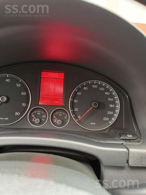Pelēks Volkswagen Golf Plus 2008 Preiļi, ar dzinēja tilpumu 1.40 L un nobraukumu 126 tūkst. km par 3500 €, foto 10 vietnē AUTOMOTO.COM.LV