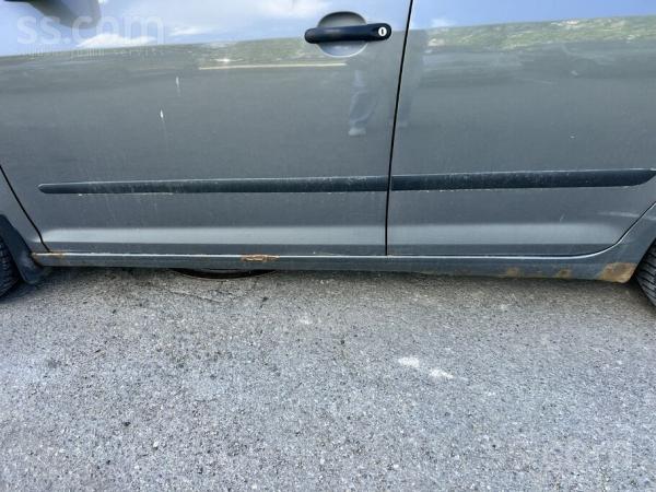 Pelēks Volkswagen Golf Plus 2008 Rīga, ar dzinēja tilpumu 1.60 L un nobraukumu 314 tūkst. km par 1700 €, foto 2 vietnē AUTOMOTO.COM.LV