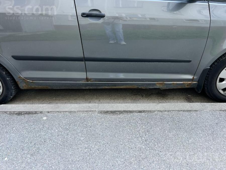 Pelēks Volkswagen Golf Plus 2008 Rīga, ar dzinēja tilpumu 1.60 L un nobraukumu 314 tūkst. km par 1700 €, foto 8 vietnē AUTOMOTO.COM.LV