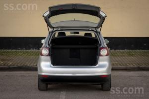 Grey Volkswagen Golf Plus 2008 in Talsi, with an engine capacity of 1.90 L and mileage of 218 thousand km for 2950 €, photo 7 on AUTOMOTO.COM.LV