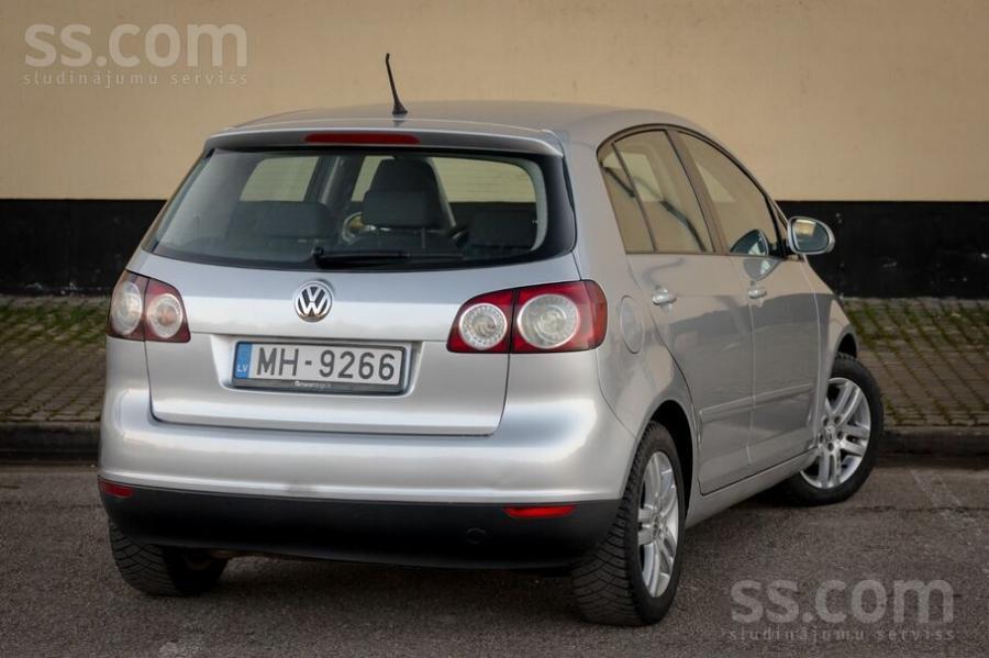 Grey Volkswagen Golf Plus 2008 in Talsi, with an engine capacity of 1.90 L and mileage of 218 thousand km for 2950 €, photo 8 on AUTOMOTO.COM.LV