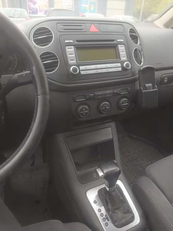 Pelēks Volkswagen Golf Plus 2008 Kauņa, ar dzinēja tilpumu 1.97 L un nobraukumu 352 tūkst. km par 1450 €, foto 6 vietnē AUTOMOTO.COM.LV