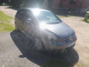 Grey Volkswagen Golf Plus 2008 in Kaunas, with an engine capacity of 1.97 L and mileage of 352 thousand km for 1450 €, photo 3 on AUTOMOTO.COM.LV