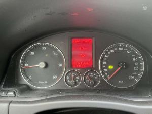 Grey Volkswagen Golf Plus 2008 in Kaunas, with an engine capacity of 1.97 L and mileage of 352 thousand km for 1450 €, photo 9 on AUTOMOTO.COM.LV
