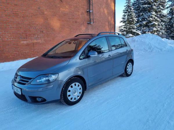 Grey Volkswagen Golf Plus 2008 in Jekabpils, with an engine capacity of 1.90 L and mileage of 283 thousand km for 4150 €, photo 1 on AUTOMOTO.COM.LV