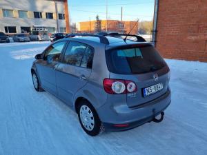 Grey Volkswagen Golf Plus 2008 in Jekabpils, with an engine capacity of 1.90 L and mileage of 283 thousand km for 4150 €, photo 7 on AUTOMOTO.COM.LV