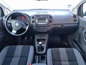 Grey Volkswagen Golf Plus 2008 in Jekabpils, with an engine capacity of 1.90 L and mileage of 283 thousand km for 4150 €, photo 21 on AUTOMOTO.COM.LV