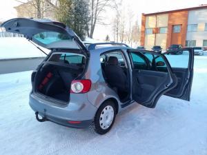 Grey Volkswagen Golf Plus 2008 in Jekabpils, with an engine capacity of 1.90 L and mileage of 283 thousand km for 4150 €, photo 22 on AUTOMOTO.COM.LV