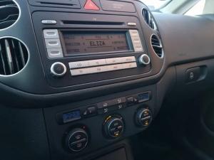 Grey Volkswagen Golf Plus 2008 in Jekabpils, with an engine capacity of 1.90 L and mileage of 283 thousand km for 4150 €, photo 26 on AUTOMOTO.COM.LV
