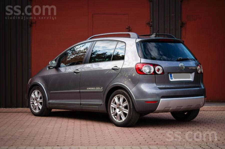 Pelēks Volkswagen Golf Plus 2008 Daugavpils, ar dzinēja tilpumu 1.90 L un nobraukumu 261 tūkst. km par 3950 €, foto 6 vietnē AUTOMOTO.COM.LV