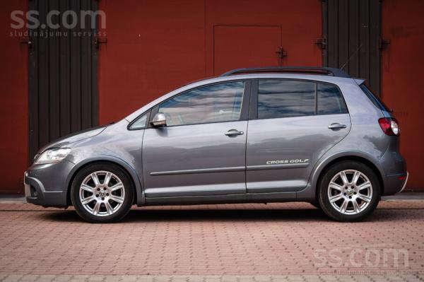 Pelēks Volkswagen Golf Plus 2008 Daugavpils, ar dzinēja tilpumu 1.90 L un nobraukumu 261 tūkst. km par 3950 €, foto 6 vietnē AUTOMOTO.COM.LV