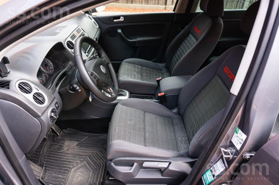 Pelēks Volkswagen Golf Plus 2008 Daugavpils, ar dzinēja tilpumu 1.90 L un nobraukumu 261 tūkst. km par 3950 €, foto 11 vietnē AUTOMOTO.COM.LV
