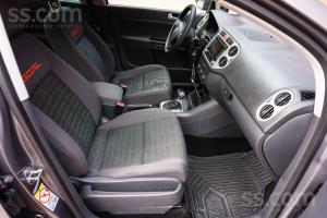 Pelēks Volkswagen Golf Plus 2008 Daugavpils, ar dzinēja tilpumu 1.90 L un nobraukumu 261 tūkst. km par 3950 €, foto 12 vietnē AUTOMOTO.COM.LV