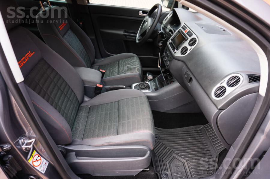 Pelēks Volkswagen Golf Plus 2008 Daugavpils, ar dzinēja tilpumu 1.90 L un nobraukumu 261 tūkst. km par 3950 €, foto 12 vietnē AUTOMOTO.COM.LV