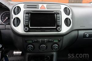 Pelēks Volkswagen Golf Plus 2008 Daugavpils, ar dzinēja tilpumu 1.90 L un nobraukumu 261 tūkst. km par 3950 €, foto 19 vietnē AUTOMOTO.COM.LV