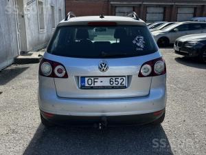 Grey Volkswagen Golf Plus 2008 in Daugavpils, with an engine capacity of 2.00 L and mileage of 0 thousand km for 3750 €, photo 6 on AUTOMOTO.COM.LV