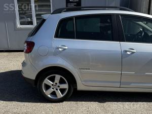 Grey Volkswagen Golf Plus 2008 in Daugavpils, with an engine capacity of 2.00 L and mileage of 0 thousand km for 3750 €, photo 9 on AUTOMOTO.COM.LV