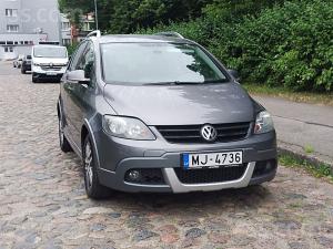 Grey Volkswagen Golf Plus 2008 in Riga, with an engine capacity of 1.90 L and mileage of 0 thousand km for 3700 €, photo 4 on AUTOMOTO.COM.LV