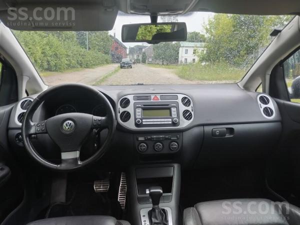 Grey Volkswagen Golf Plus 2008 in Riga, with an engine capacity of 1.90 L and mileage of 0 thousand km for 3700 €, photo 10 on AUTOMOTO.COM.LV
