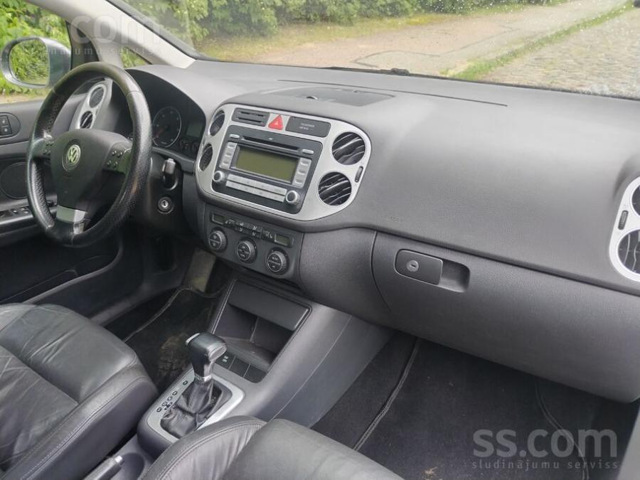 Grey Volkswagen Golf Plus 2008 in Riga, with an engine capacity of 1.90 L and mileage of 0 thousand km for 3700 €, photo 14 on AUTOMOTO.COM.LV