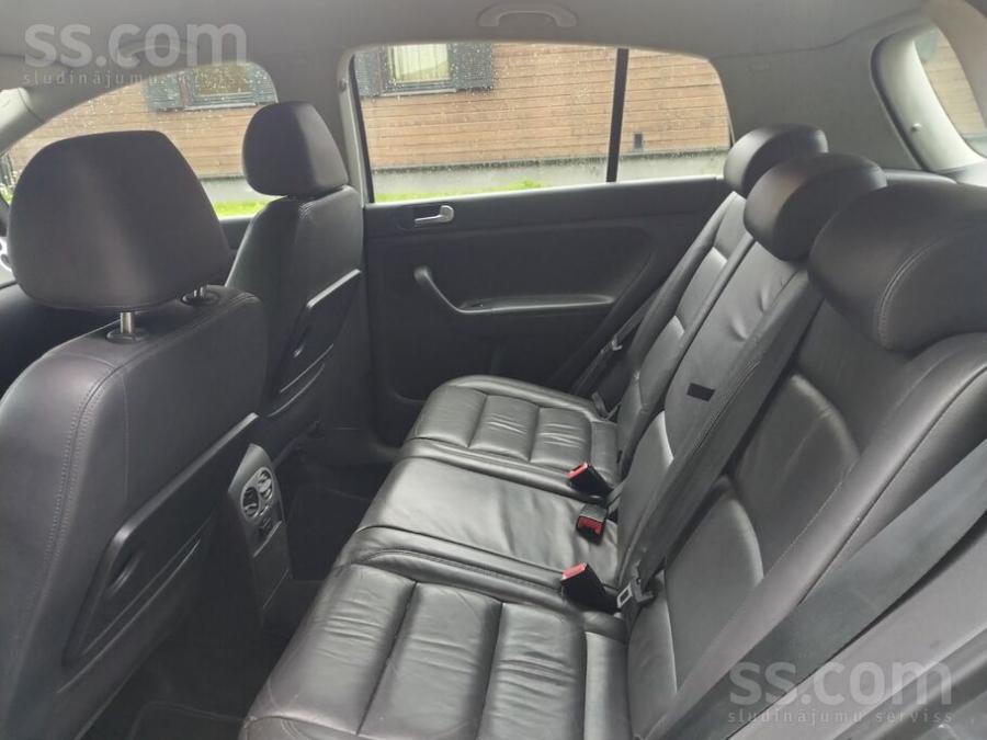Grey Volkswagen Golf Plus 2008 in Riga, with an engine capacity of 1.90 L and mileage of 0 thousand km for 3700 €, photo 15 on AUTOMOTO.COM.LV