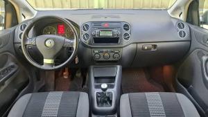 Grey Volkswagen Golf Plus 2008 in Ogre, with an engine capacity of 1.90 L and mileage of 245 thousand km for 2550 €, photo 10 on AUTOMOTO.COM.LV