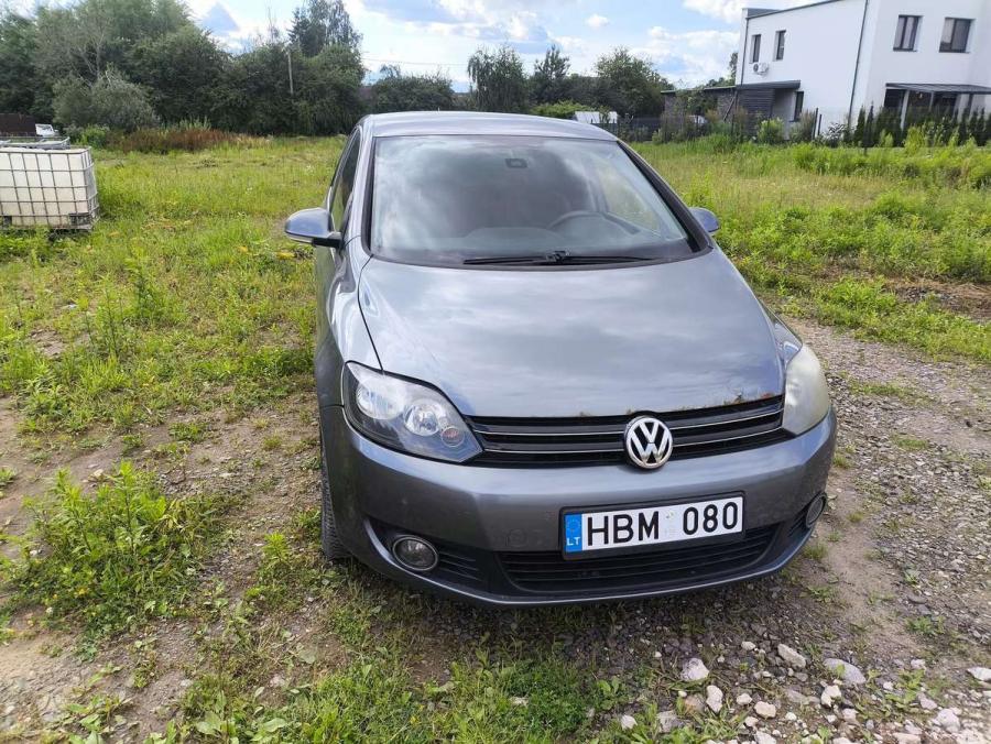 Grey Volkswagen Golf Plus 2008 in Vilnius, with an engine capacity of 1.90 L and mileage of 388 thousand km for 600 €, photo 1 on AUTOMOTO.COM.LV