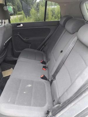 Grey Volkswagen Golf Plus 2008 in Vilnius, with an engine capacity of 1.90 L and mileage of 388 thousand km for 600 €, photo 6 on AUTOMOTO.COM.LV