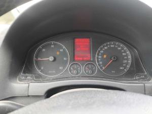 Grey Volkswagen Golf Plus 2008 in Vilnius, with an engine capacity of 1.90 L and mileage of 388 thousand km for 600 €, photo 8 on AUTOMOTO.COM.LV