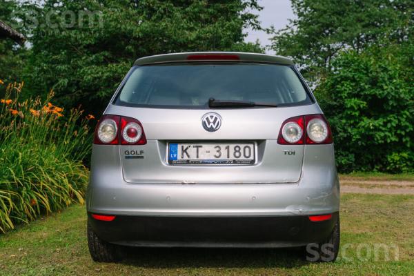 Grey Volkswagen Golf Plus 2008 in Liepaja, with an engine capacity of 1.90 L and mileage of 346 thousand km for 2250 €, photo 3 on AUTOMOTO.COM.LV
