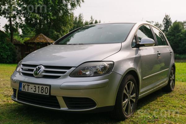 Grey Volkswagen Golf Plus 2008 in Liepaja, with an engine capacity of 1.90 L and mileage of 346 thousand km for 2250 €, photo 1 on AUTOMOTO.COM.LV