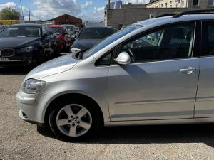 Pelēks Volkswagen Golf Plus 2008 Daugavpils, ar dzinēja tilpumu 2.00 L un nobraukumu 220 tūkst. km par 3750 €, foto 8 vietnē AUTOMOTO.COM.LV